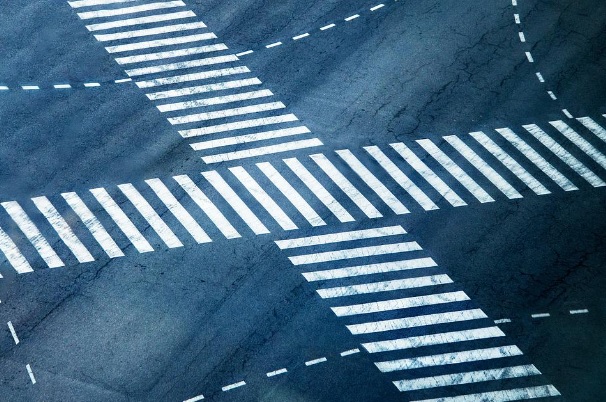 Obligasyon na huminto kapag kakanan sa intersection mula Hulyo